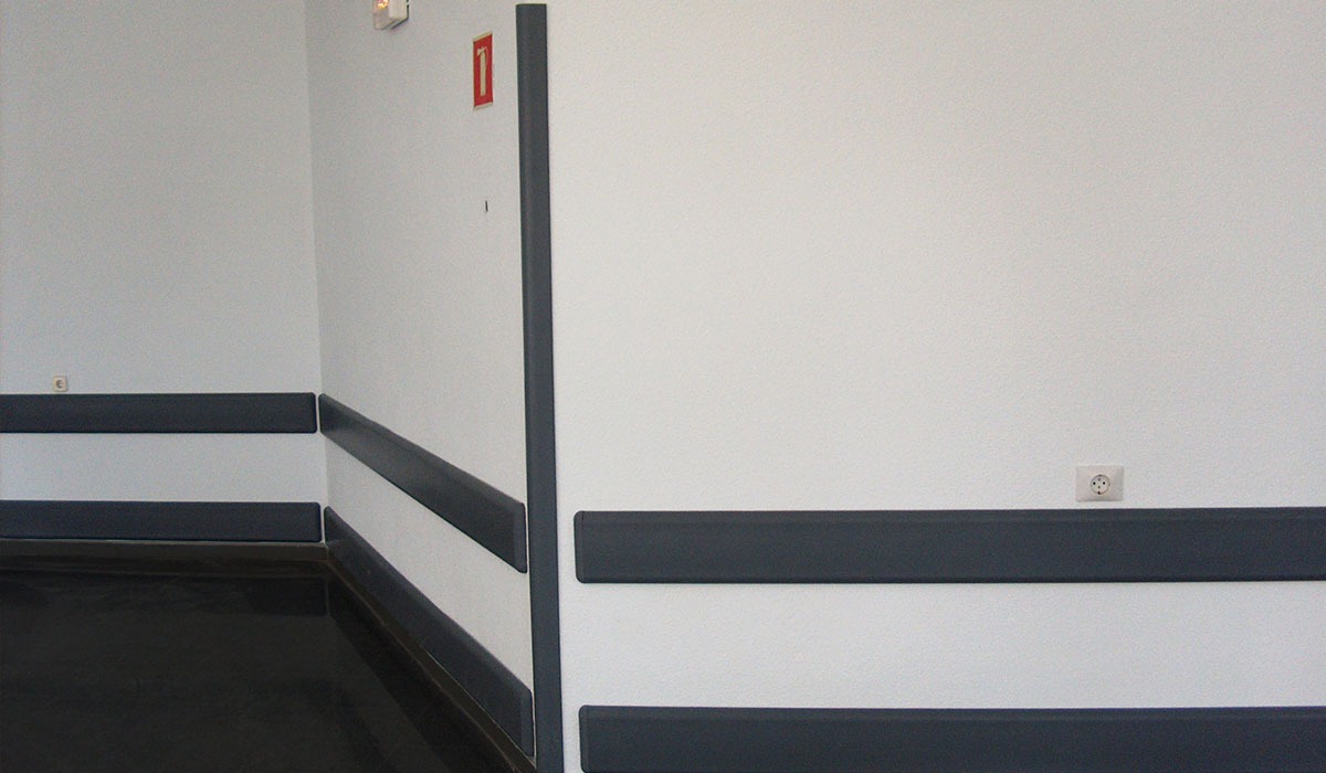 Cómo un esquinero te puede salvar la vida y la pared | Plásticos ...