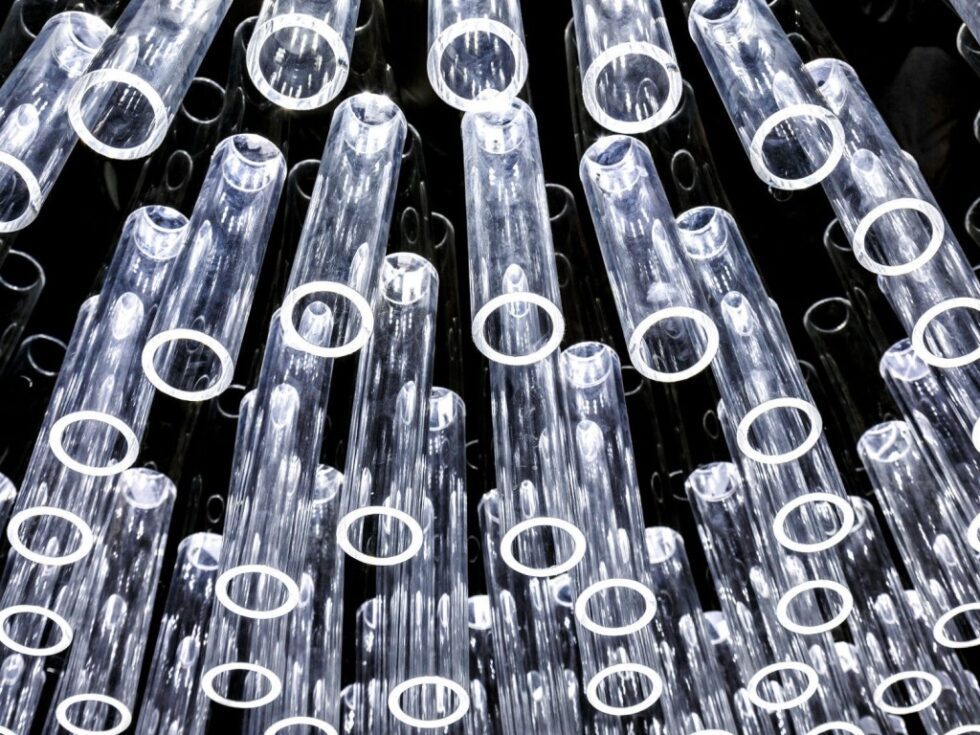 Versatilidad y uso más frecuente de los tubos de acrílico | Plásticos ...